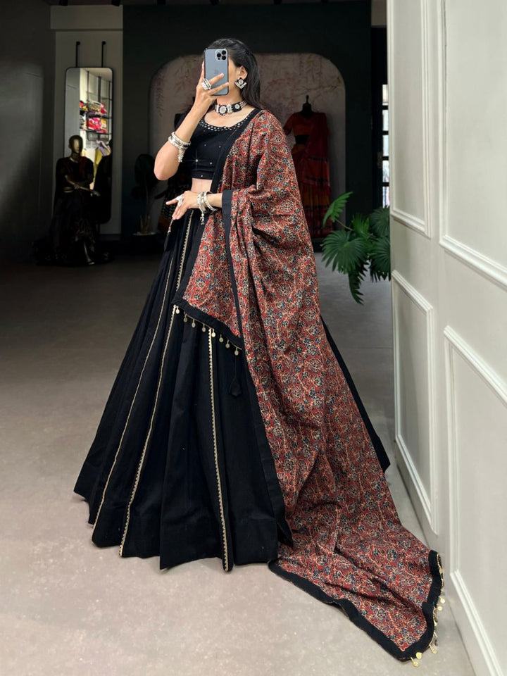 Buy Gujarati Lehenga Cholis for Women Online – All Things About Wedding